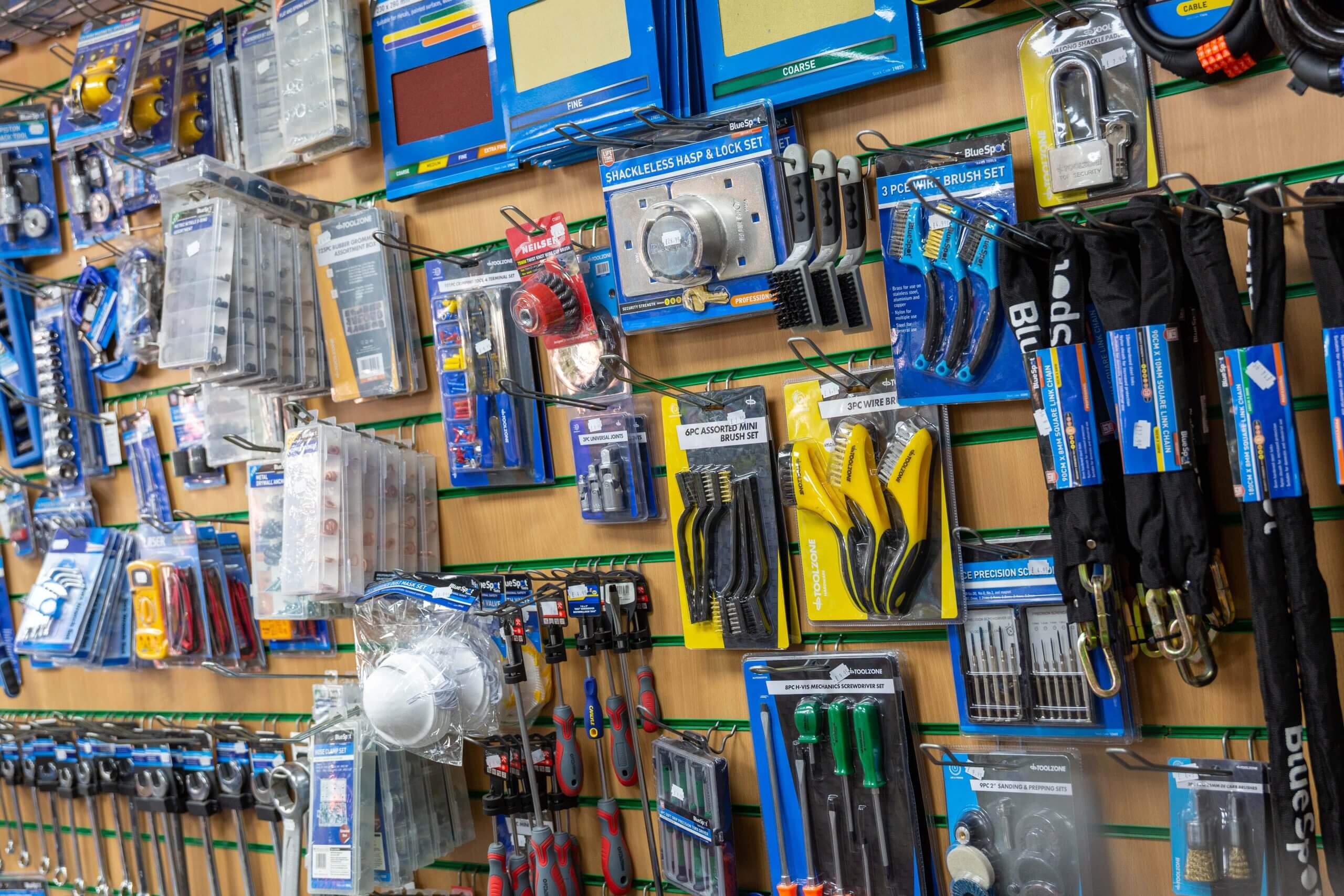 Nottingham Car Accessories Shop Refit Begins in Ernest | Ken's Autos